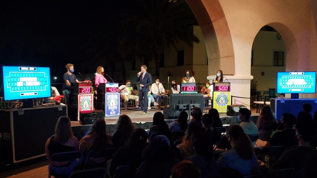 In-Person Team Building Games in San Diego | Grin Events